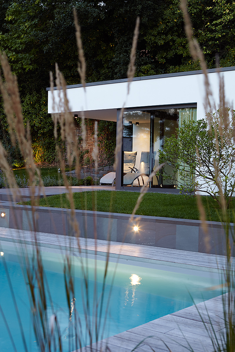 EINFAMILIENHAUS MIT POOL | Nicole Zimmermann Fotodesign